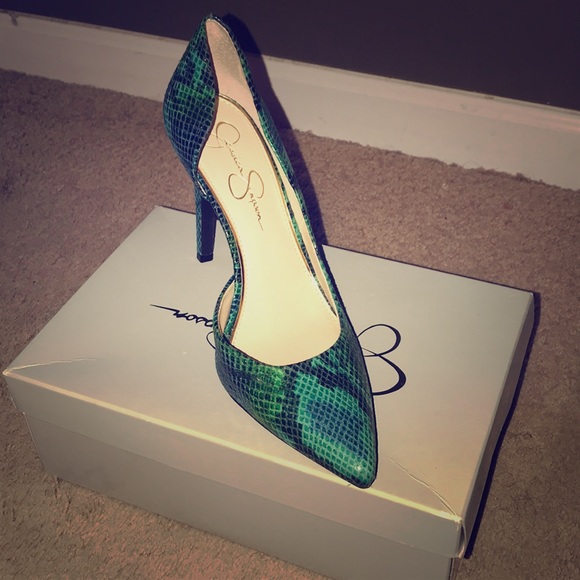 Jessica Simpson | Shoes | Jessica Simpson Parrot Green Heels | Poshmark
